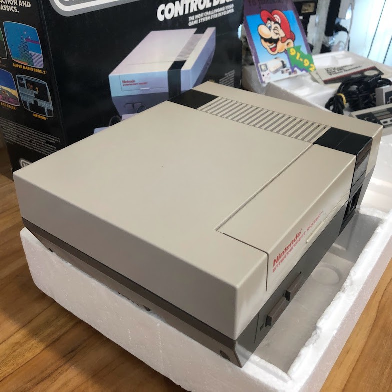 Nintendo NES Starter Pack - Control Deck Edition [Complete]