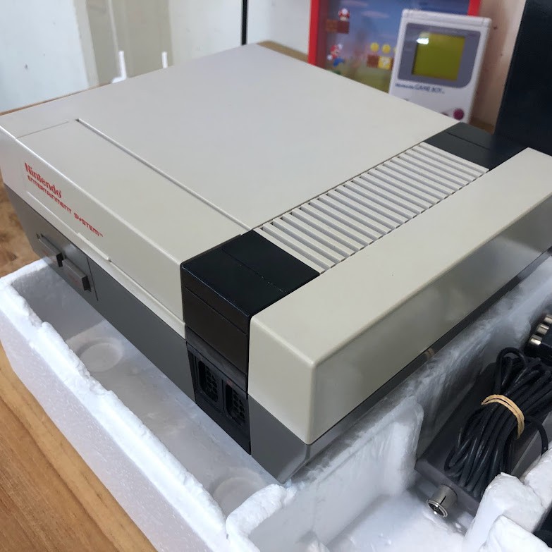 Nintendo NES Starter Pack - Control Deck Edition [Complete]