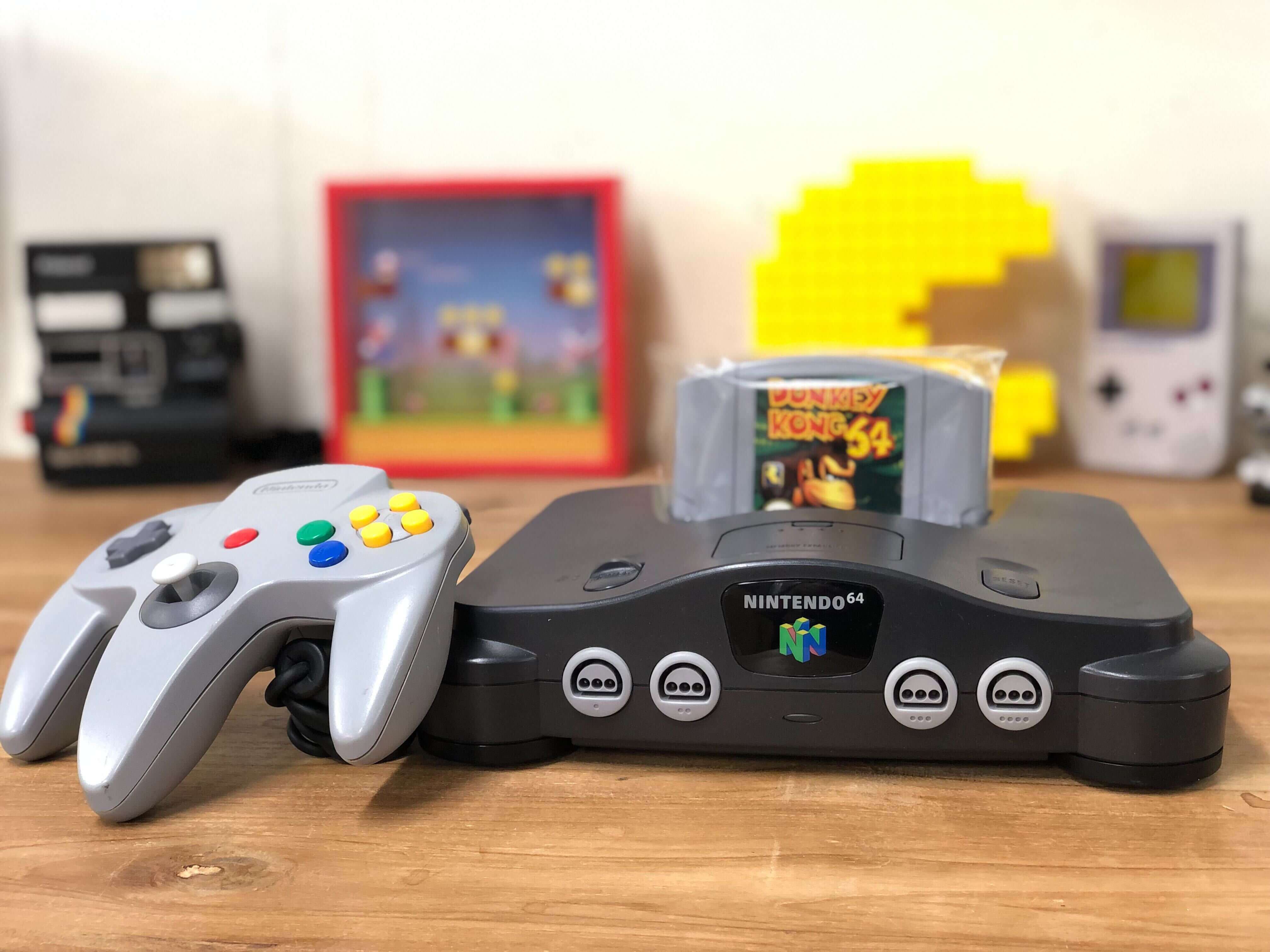 Nintendo 64 Starter Pack - Donkey Kong Edition [Complete]